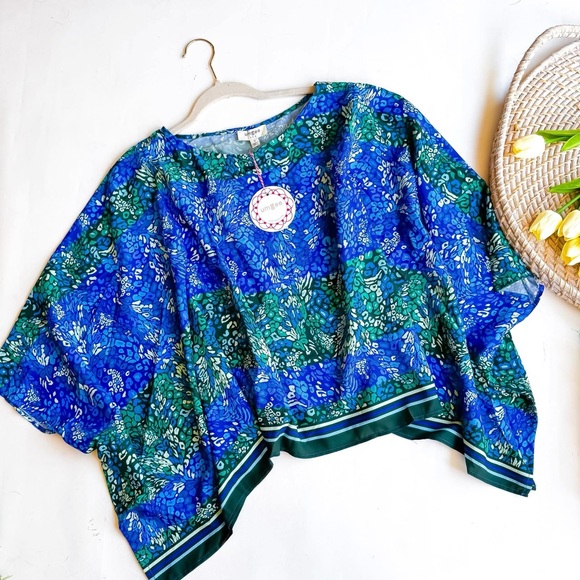 Umgee | Tops | Umgee Floral Blue And Green Womens Top | Poshmark